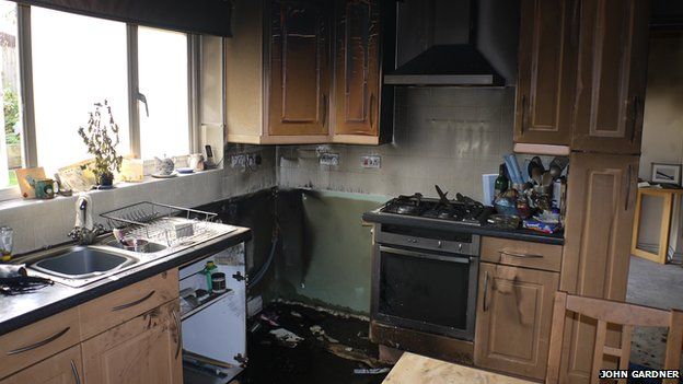 'We lost nearly everything'- your stories of broken appliances - BBC News