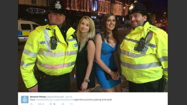 Police selfie: 'Impressed' arrested suspect asks police for a photo ...