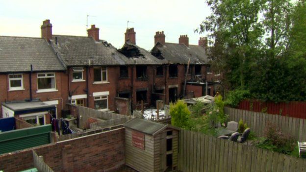 Dunmurry fire: Three families left homeless - BBC News