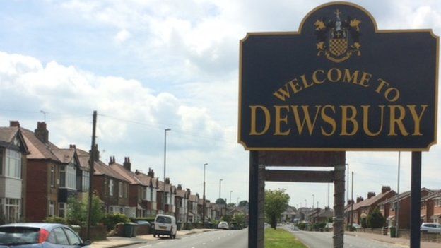 Beleaguered town of Dewsbury back in spotlight - BBC News