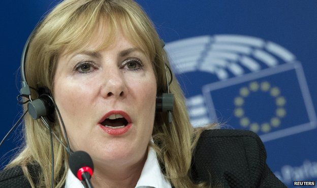 France's Le Pen announces far-right bloc of anti-EU MEPs - BBC News