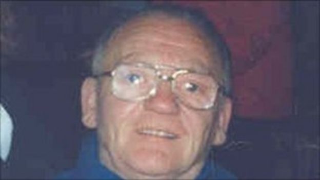 David Findlay: Appeal on anniversary of disappearance - BBC News