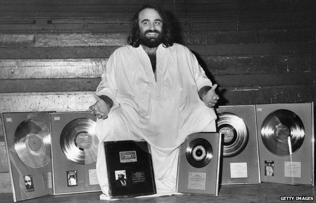 Greek singer Demis Roussos dies aged 68 - BBC News