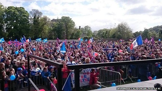 Thousands celebrate Inverness Caledonian Thistle's Scottish cup win ...