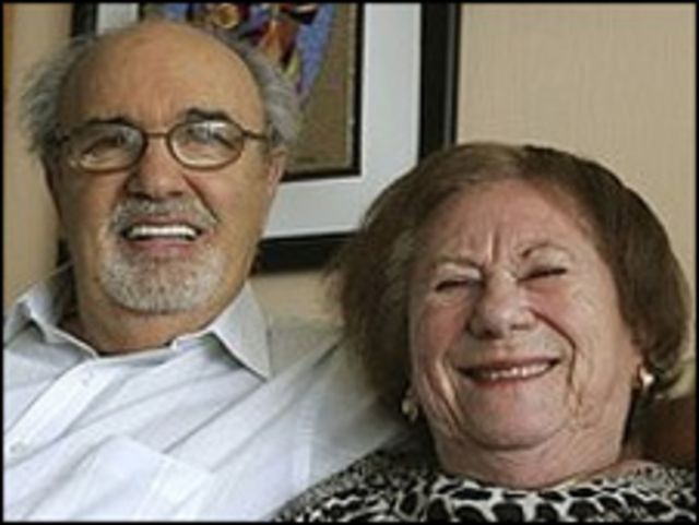 'داستان عشقی هولوکاست دروغین بود' - BBC News فارسی