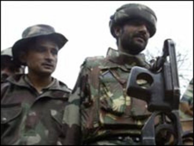 کشمیر: تازہ تصادم میں دو شدت پسند ہلاک - BBC News اردو