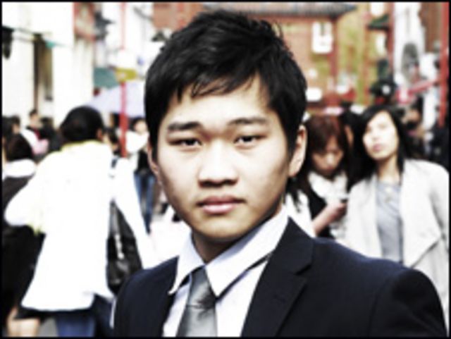 Người trẻ gốc Hoa và khát vọng vào Nghị viện - BBC News Tiếng Việt