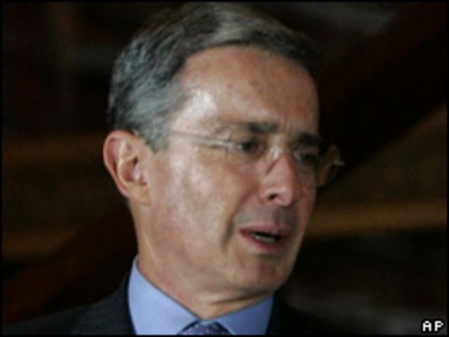 El silencio de Uribe - BBC News Mundo