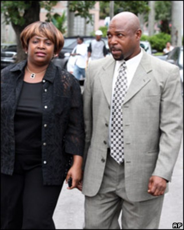 Travolta cambia de sala - BBC News Mundo