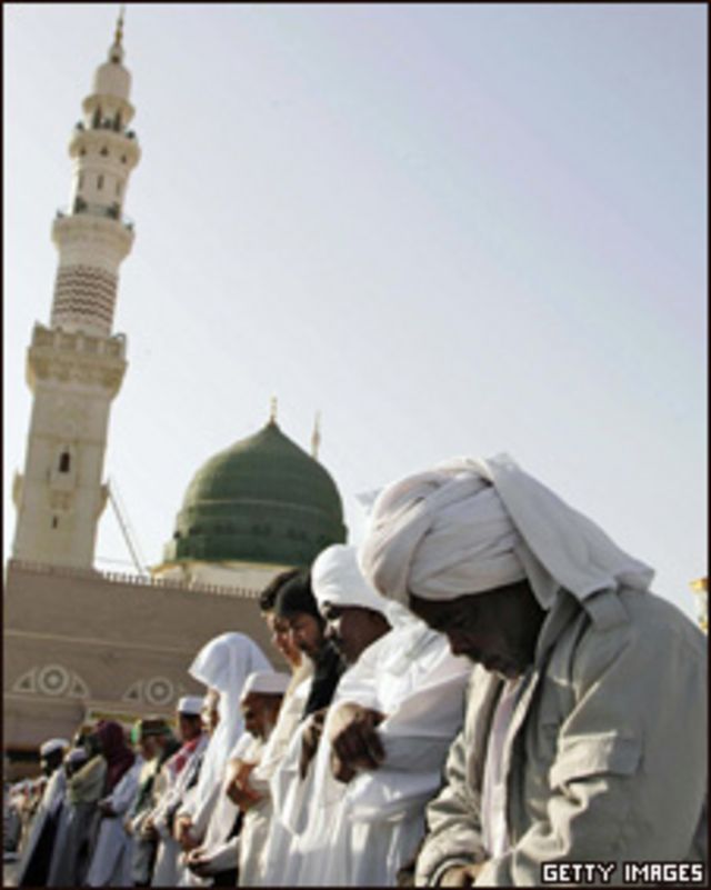 Uma em cada quatro pessoas é muçulmana, diz estudo - BBC News Brasil