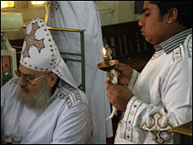 Cristianos egipcios luchan por su identidad - BBC News Mundo