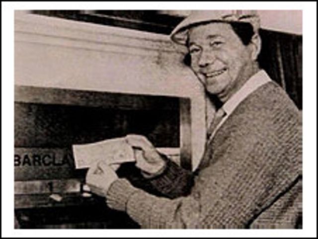 Muere inventor del cajero automático - BBC News Mundo