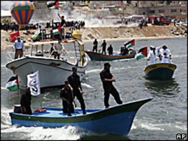 La ayuda para Gaza sigue en el mar - BBC News Mundo