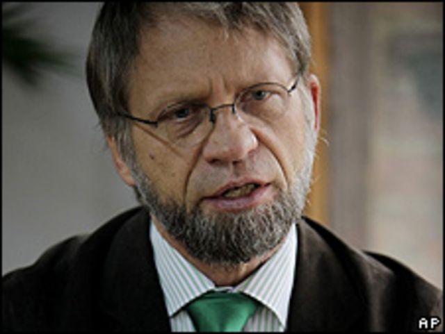 Mockus quiere alianzas ciudadanas para ganarle a Santos - BBC News Mundo