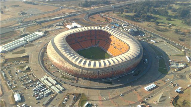 Mundial Sudáfrica 2010: Johannesburgo desde el aire - BBC News Mundo
