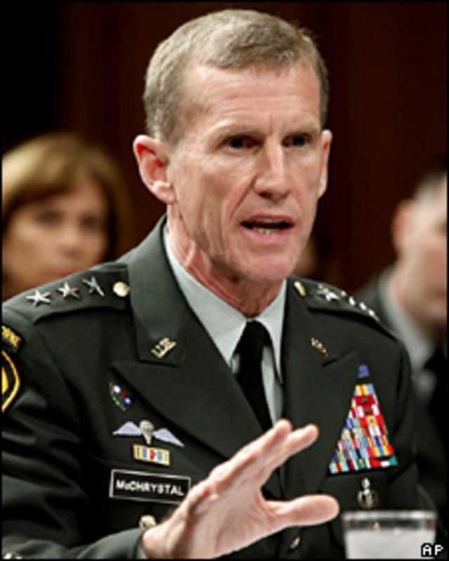 McChrystal passa de bem-visto pela mídia a comandante encrenqueiro ...