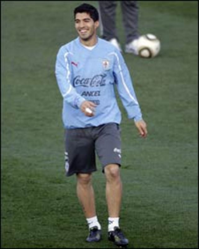 उरुग्वे और जर्मनी आमने-सामने - BBC News हिंदी