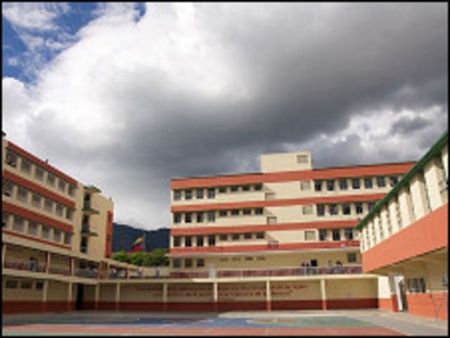 Venezuela: la policía "no garantiza la seguridad" - BBC News Mundo