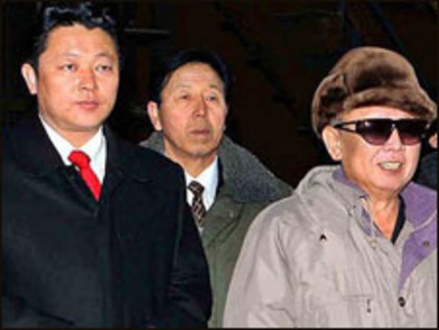 Ông Kim Jong-un nhận chức vụ quan trọng - BBC News Tiếng Việt