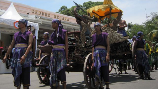 Festival Topeng Nusantara - BBC News Indonesia