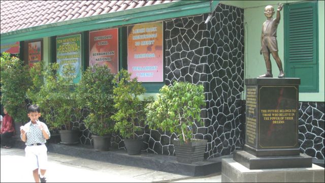 SD dan rumah Obama di Indonesia, dulu - BBC News Indonesia