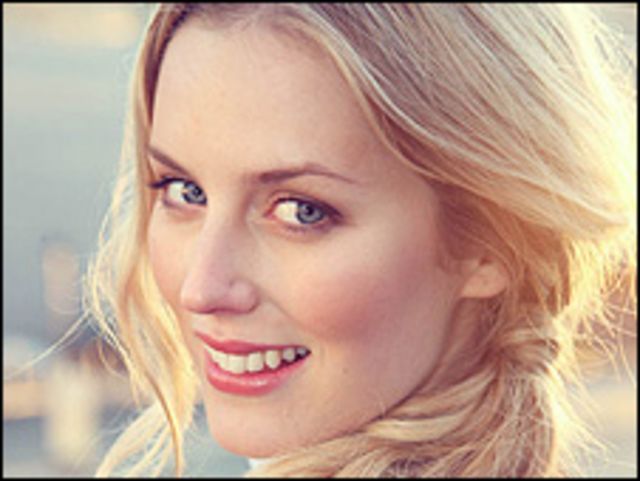 Britânica com QI acima da média vence concurso alternativo de Miss ...