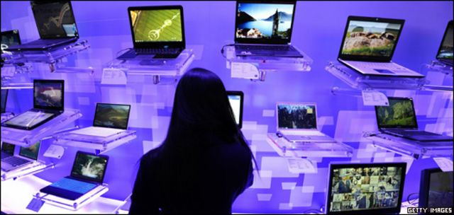 ¿Deberíamos elegir la computadora que usamos en la oficina? - BBC News ...