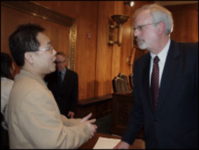 Tân đại sứ Mỹ hứa sẽ thúc đẩy nhân quyền - BBC News Tiếng Việt