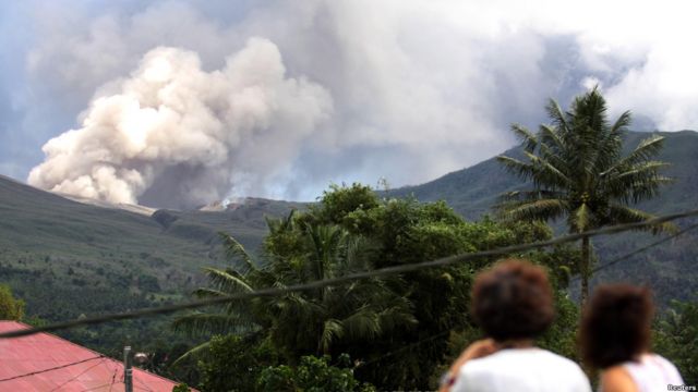 Letusan terbesar Gunung Lokon - BBC News Indonesia
