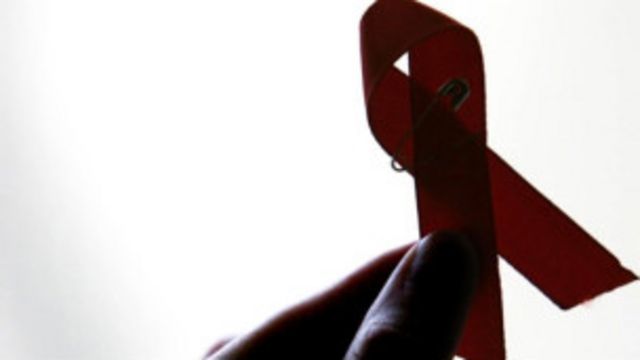 Cinco claves del éxito en la lucha contra el VIH y SIDA - BBC News Mundo