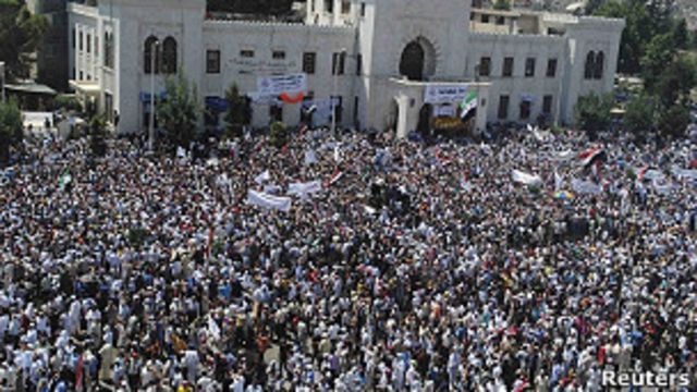 Syrie : Hama se vide de sa population - BBC News Afrique