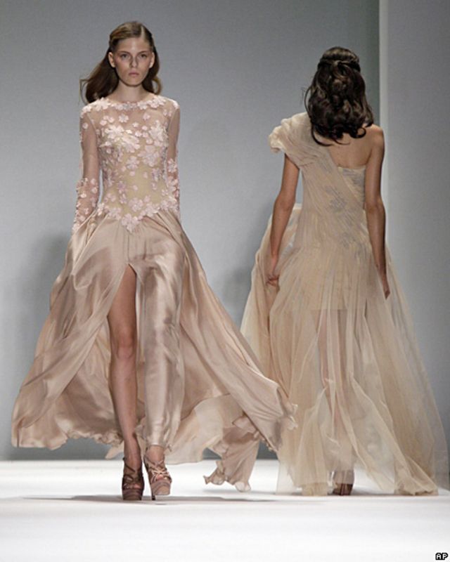 En fotos: comienza la fiesta de la moda en Nueva York - BBC News Mundo