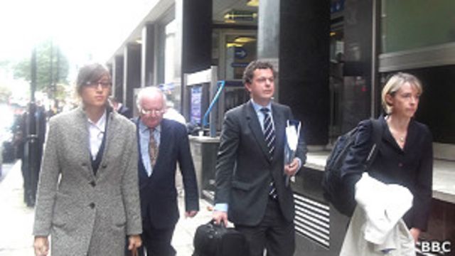 "Bị cáo hối lộ" ông Lê Đức Thúy ra tòa - BBC News Tiếng Việt