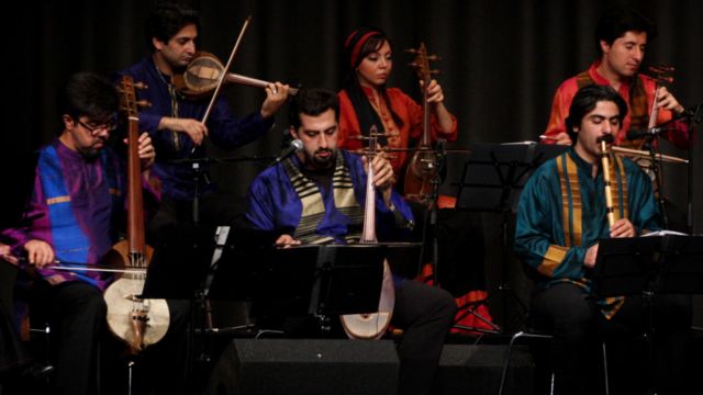 کنسرت شجریان و گروه شهناز در آلمان - BBC News فارسی