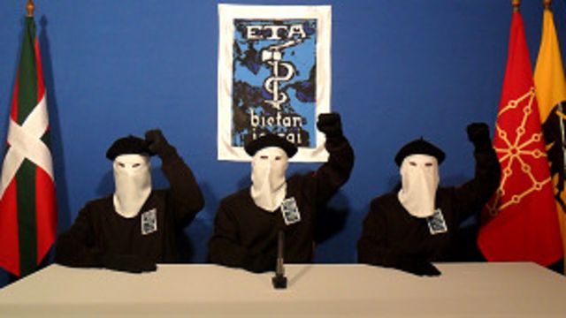 Eta Anuncia Cese Definitivo De La Actividad Armada Bbc News Mundo