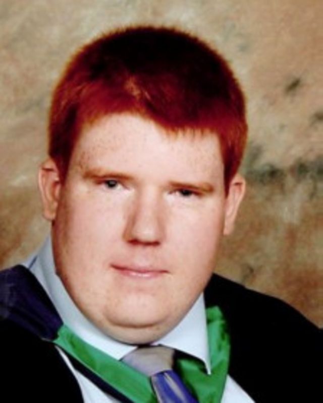 Entre al mundo de un "hacker" ético - BBC News Mundo