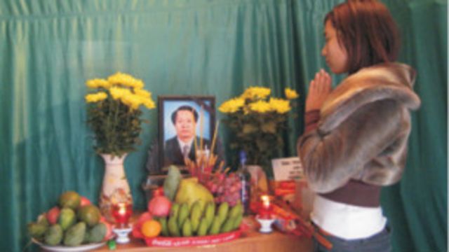 Gia đình Trịnh Kim Tiến kháng cáo - BBC News Tiếng Việt