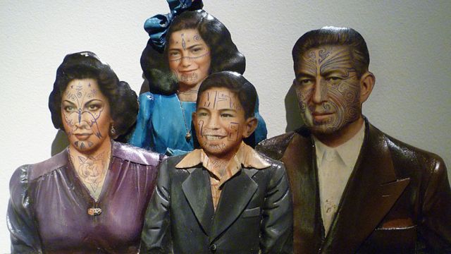 Dr. Lakra: tatuajes que mezclan lo bello y lo brutal - BBC News Mundo