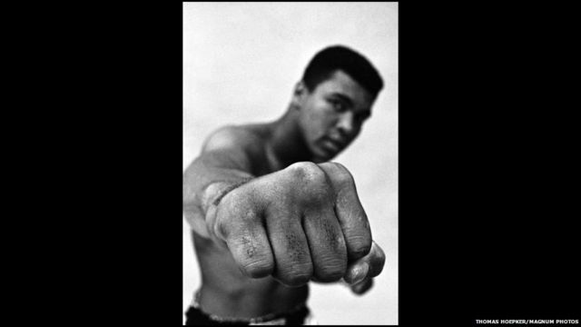 Nhìn lại cuộc đời Muhammad Ali qua ảnh - BBC News Tiếng Việt