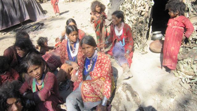 घुमन्ते राउटे समुदायको बस्तीको केहि झलक - BBC News नेपाली