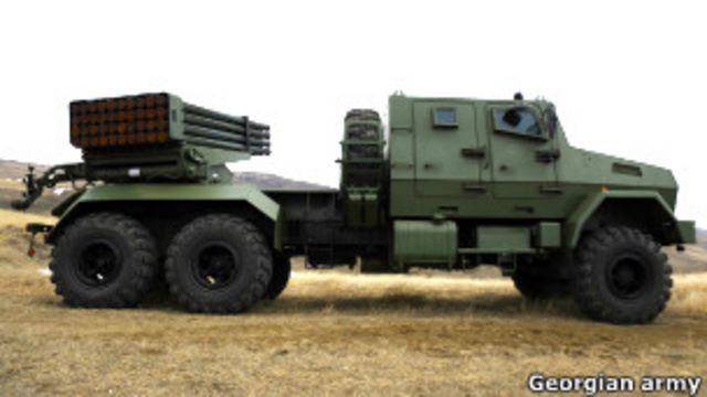 Грузия строит и показывает новое оружие - BBC News Русская служба