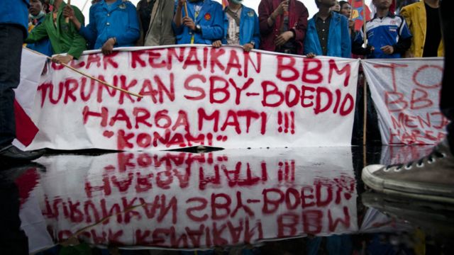 Unjuk rasa menentang kenaikan BBM - BBC News Indonesia