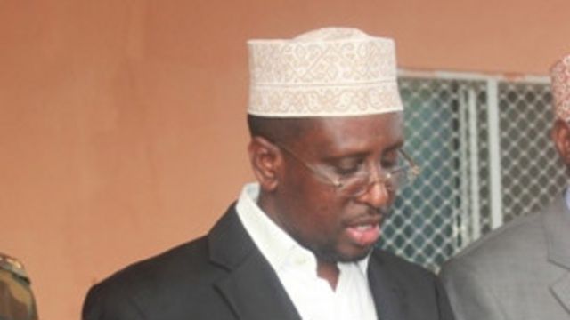 Sheikh Shariif oo cadho kaga baxay shirkii saxiixayaasha Roadmap - BBC ...