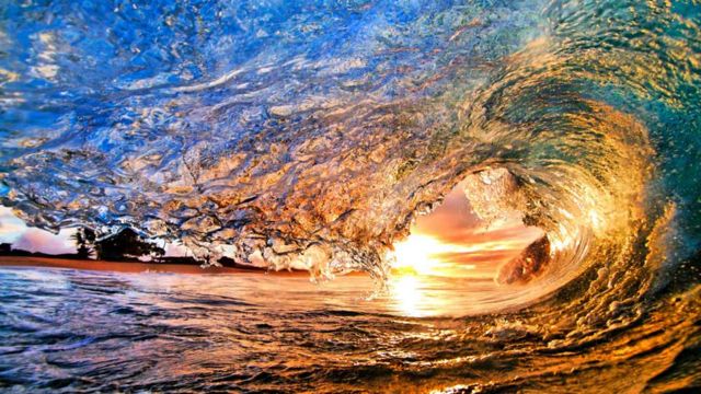 Los fotógrafos retratan "caleidoscopio de colores" de olas en Hawai ...