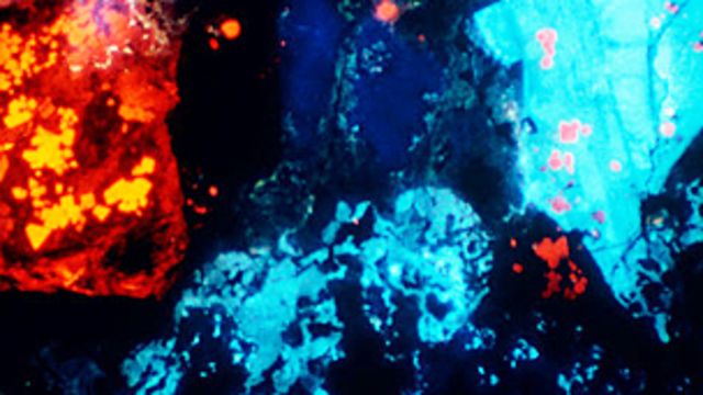 Descubren nuevo mineral en meteorito mexicano - BBC News Mundo