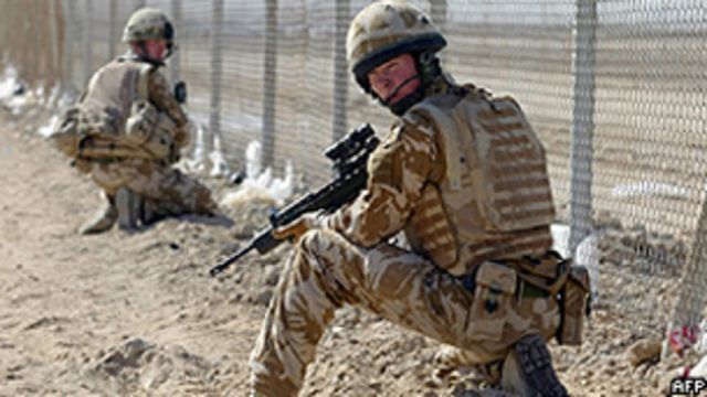 Crise faz Exército britânico encolher e ser o menor em 200 anos - BBC ...