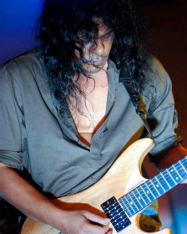 গানগল্প : ‘নগর বাউল’-এর লিড ভোকালিস্ট জেমস - BBC News বাংলা