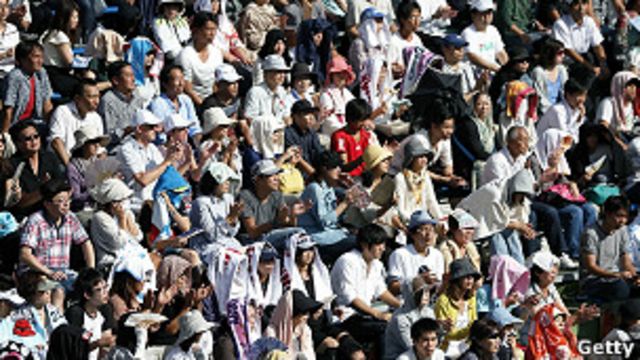 ¿Cómo encontrar una cara en una multitud? - BBC News Mundo