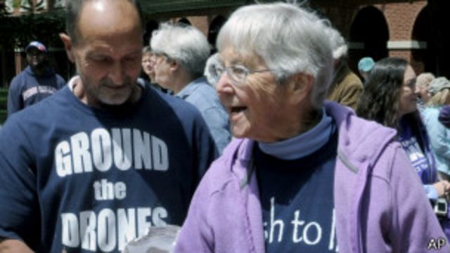 La monja activista que desafió la seguridad nuclear de EE.UU. - BBC ...