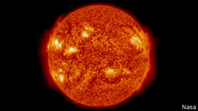 Sol registra maiores erupções desde o início do ano - BBC News Brasil